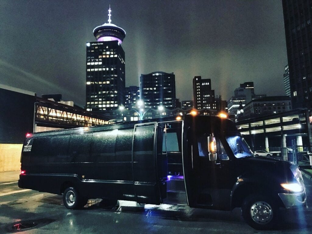 How to Plan the Ultimate Party Bus Experience in Austin
